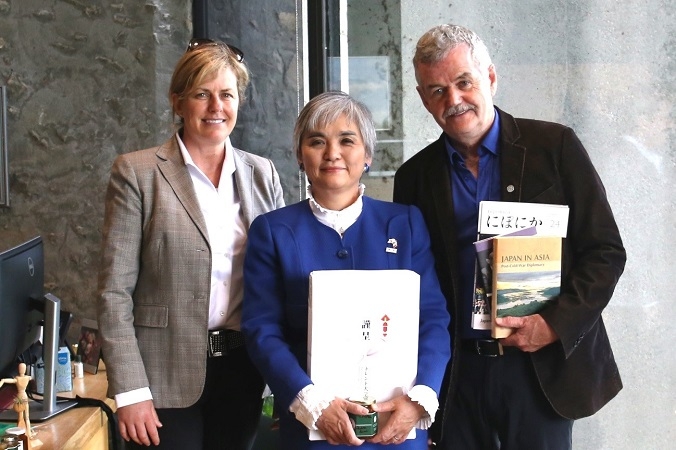 Consul-General Ito Visits Trent University | Consulate-General of Japan ...