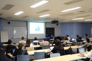Consul-General Ito Gives a Presentation at the University of Toronto ...